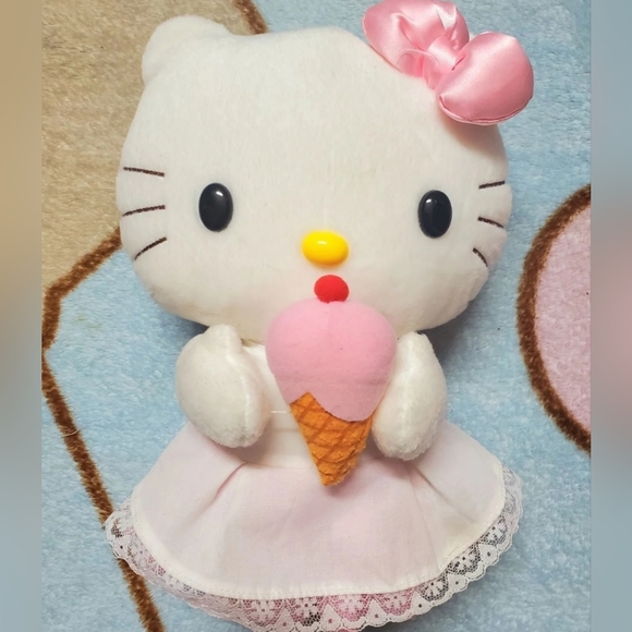 Hello Kitty | Toys | In 2003 Hello Kitty Plush | Poshmark